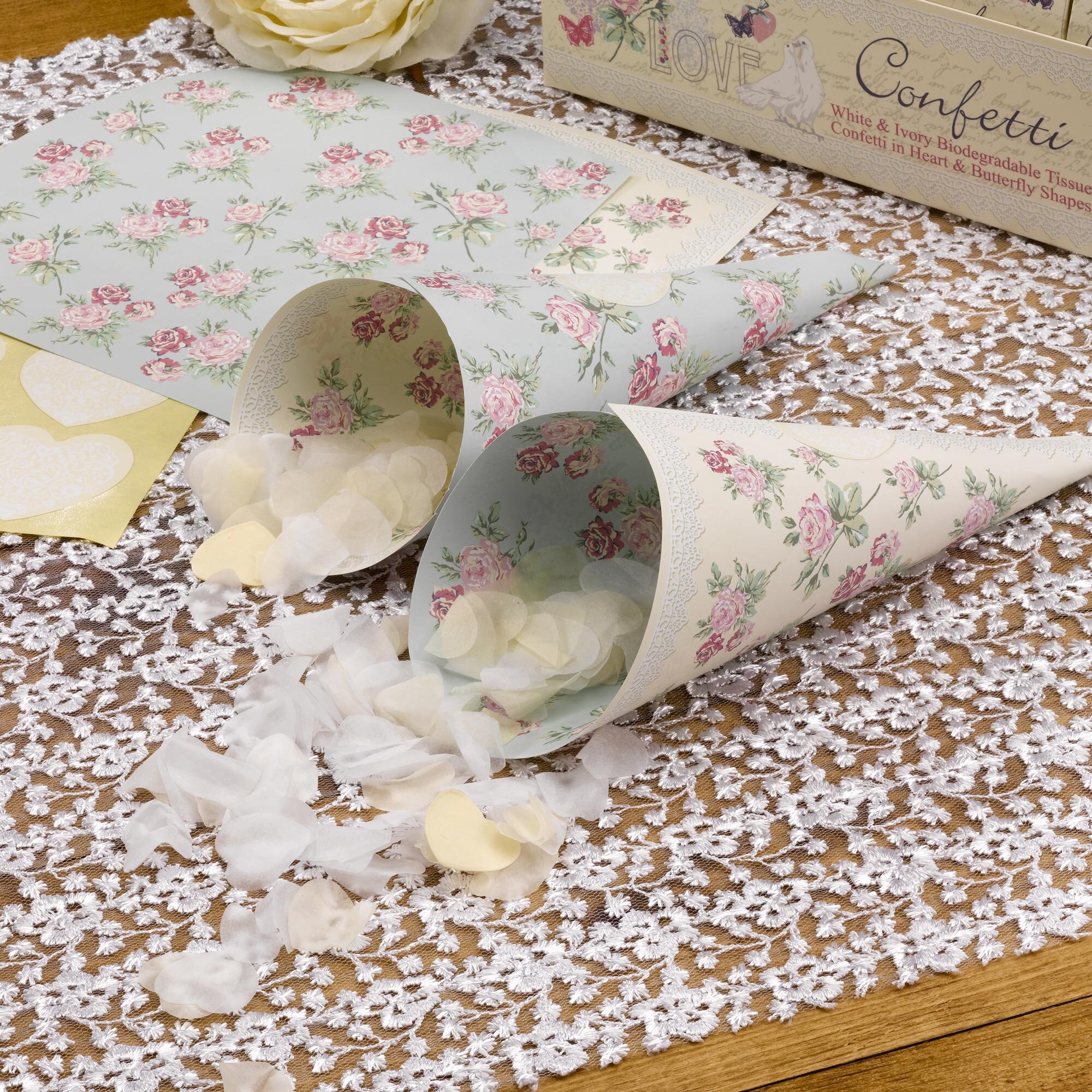 Confetti Cones - Flowers, Biodegradable Confetti Petals, Natural ...