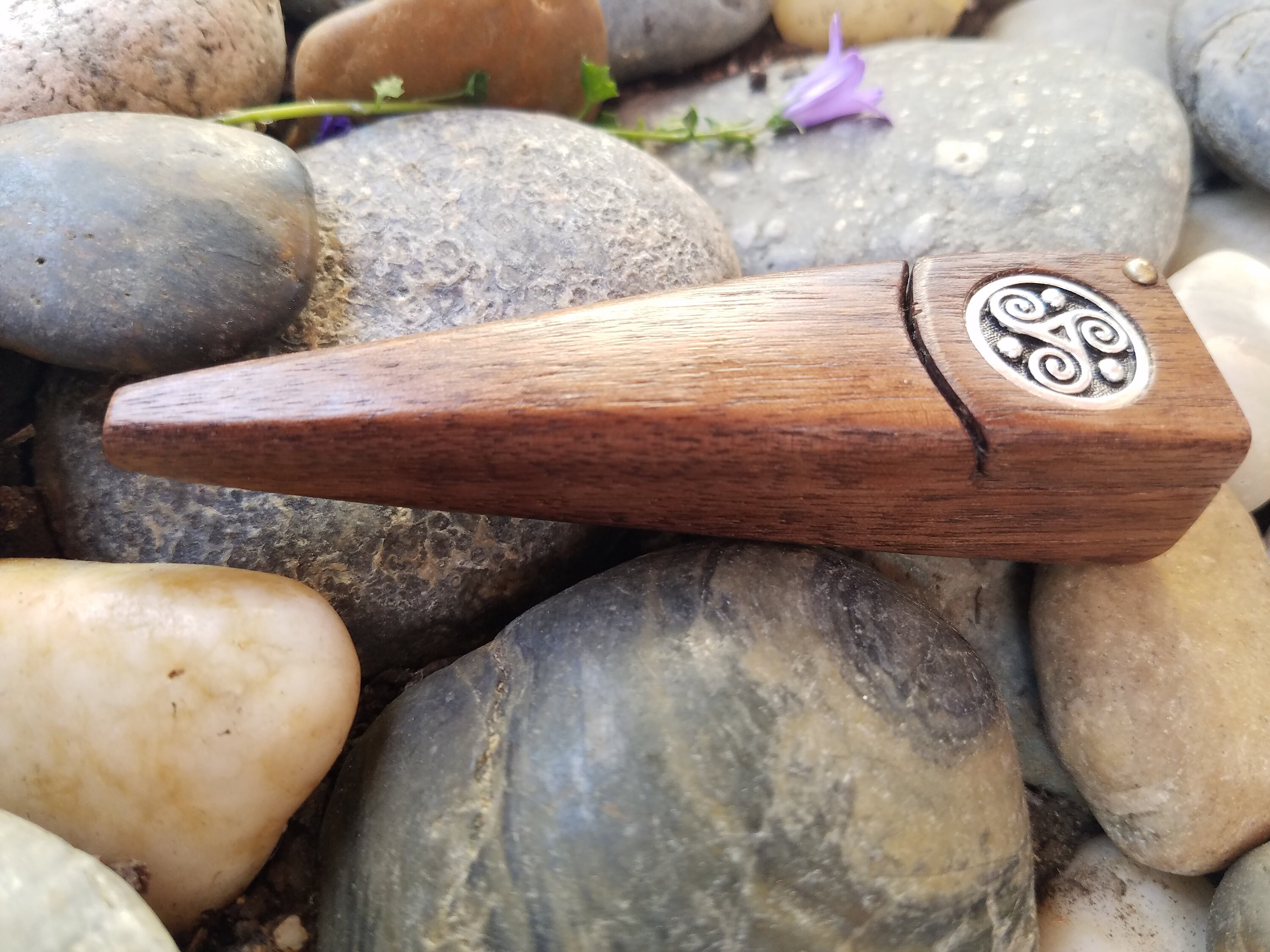 Celtic Triangle Pocket Pipe