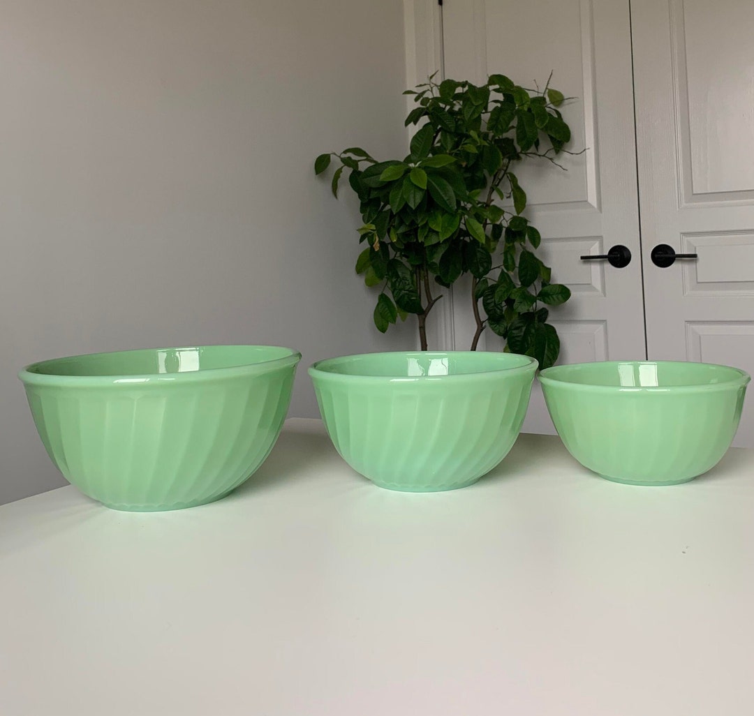 Vintage Jadeite Fire King Swirl Stacking Mixing Bowl Set of 3 - Etsy