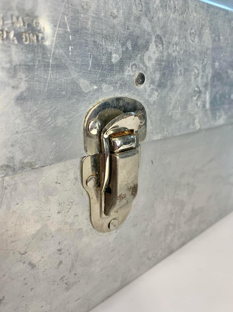 Vintage Mid Century Metal Lunch Box, Large Size - Etsy