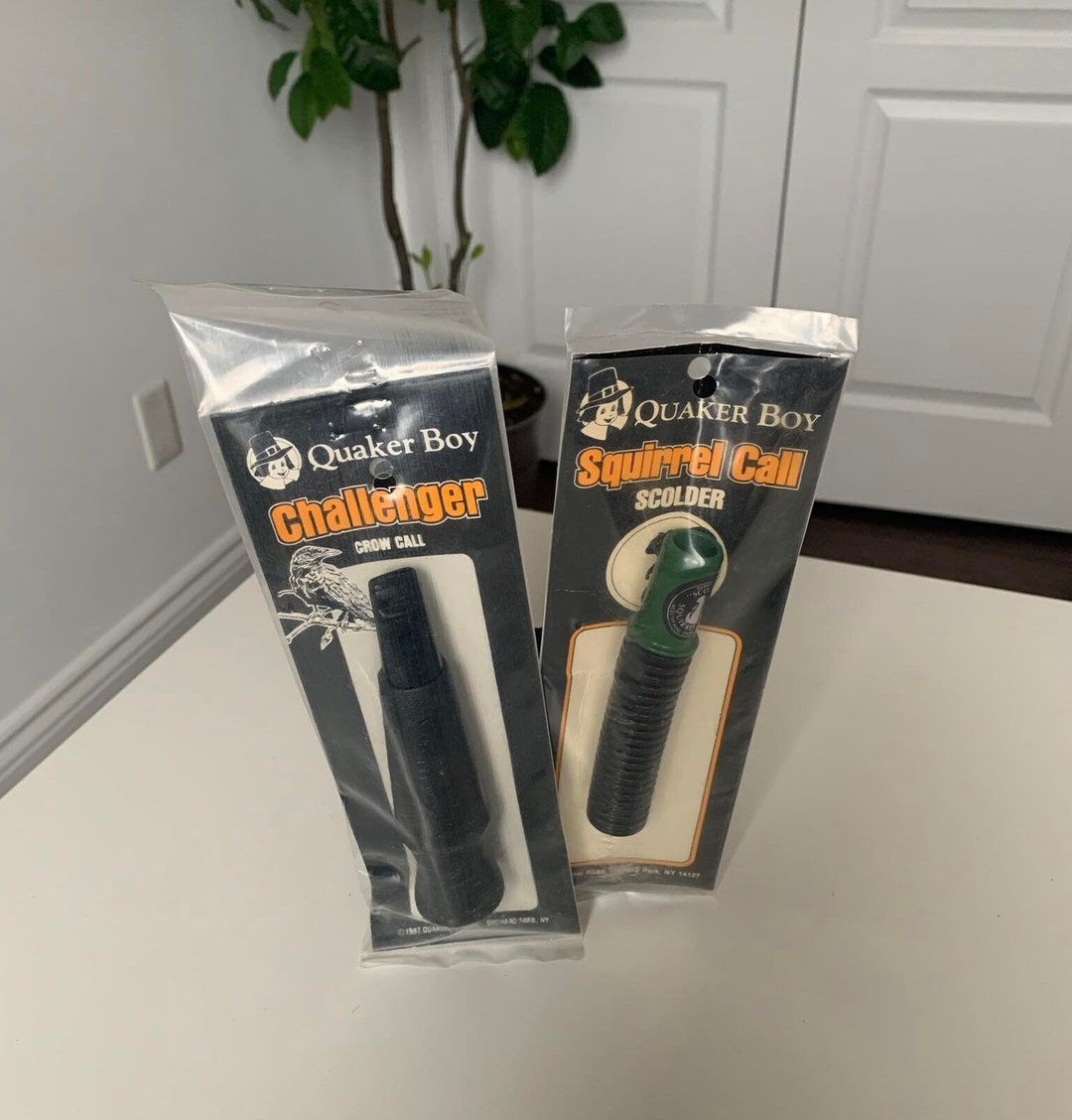 Quaker Boy Squirrel Call / Scolder and Quaker Boy Challenger Crow Call ...