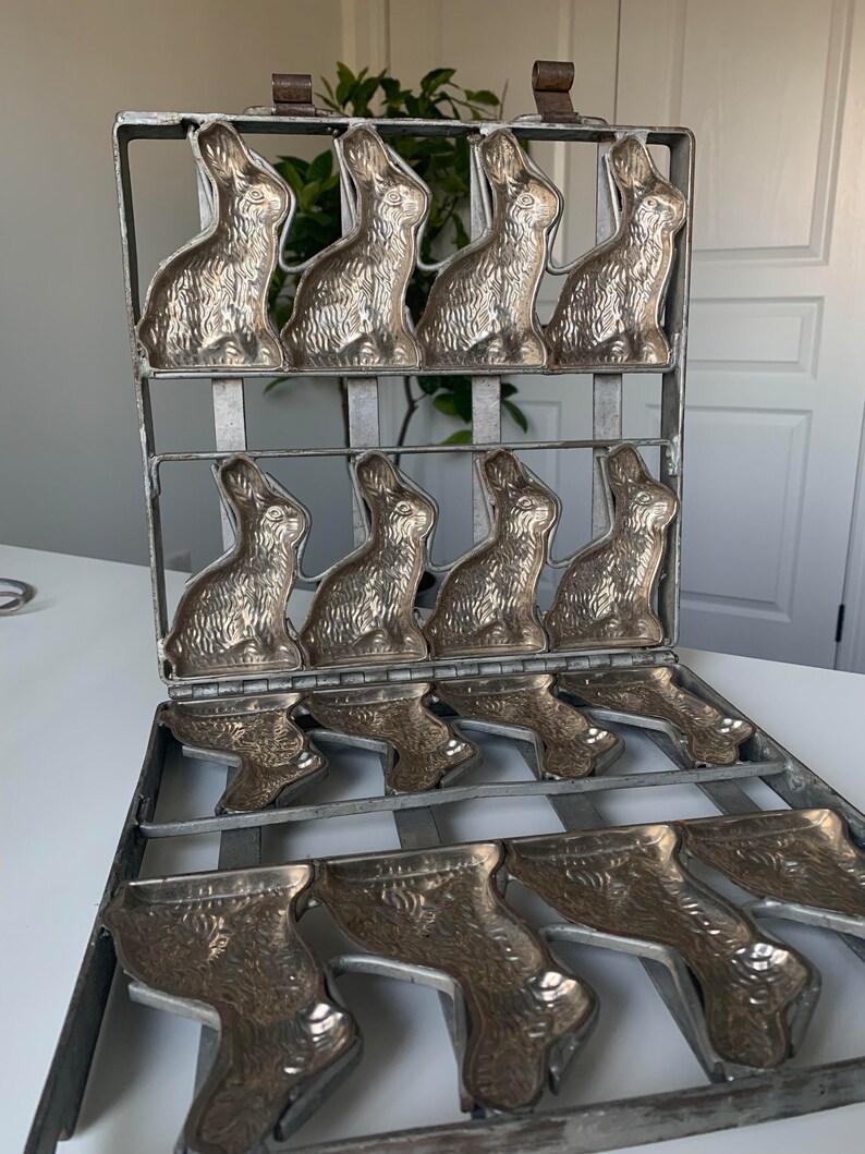 Antique Heavy Hinged Rabbit Chocolate Mold for Easter - Etsy
