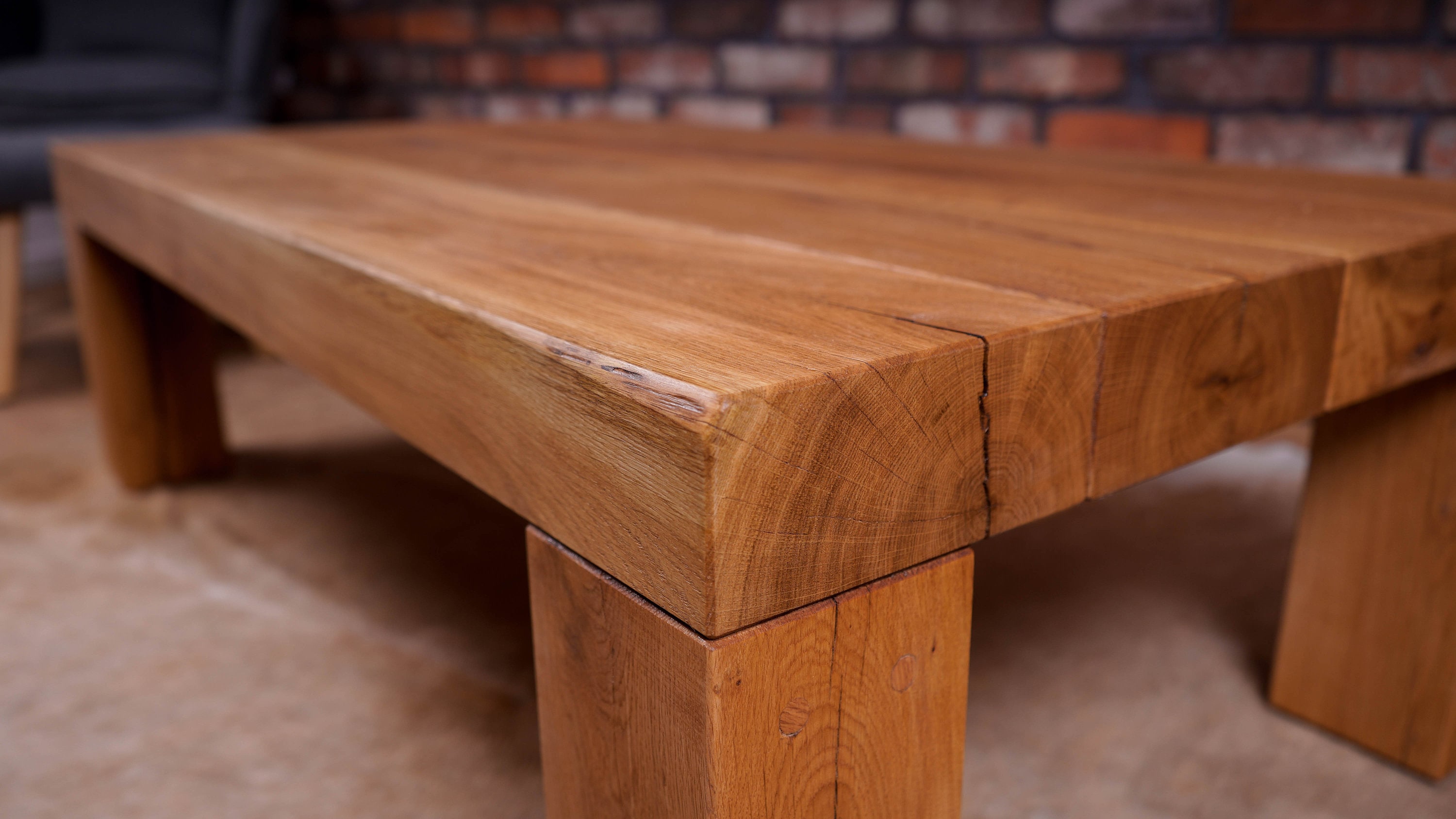 Chunky Oak Sleeper Coffee Table - 4-poster Legs - Living Room Table ...