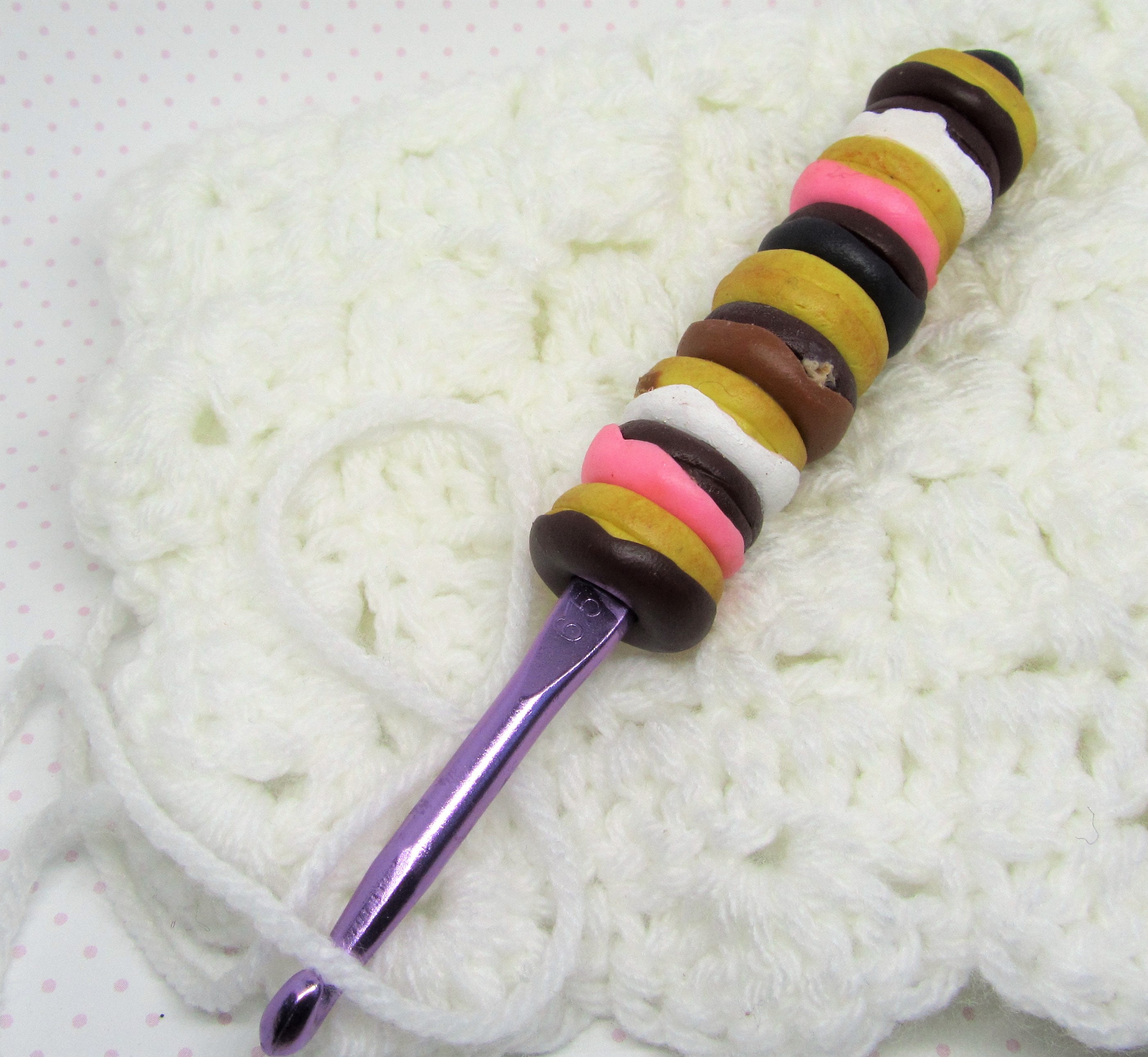 Donut crochet hook Doughnuts polymer clay crochet hook | Etsy