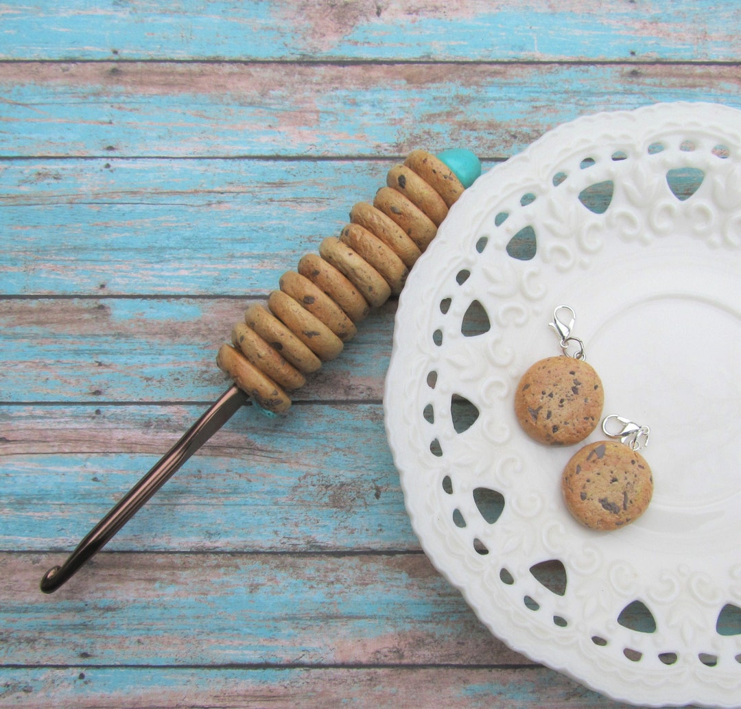 Cookie Crochet Hook With Stitch Markers, Crochet Gifts, Crochet Tools ...