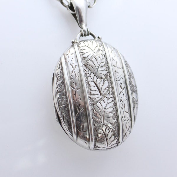 Antique Locket - Etsy