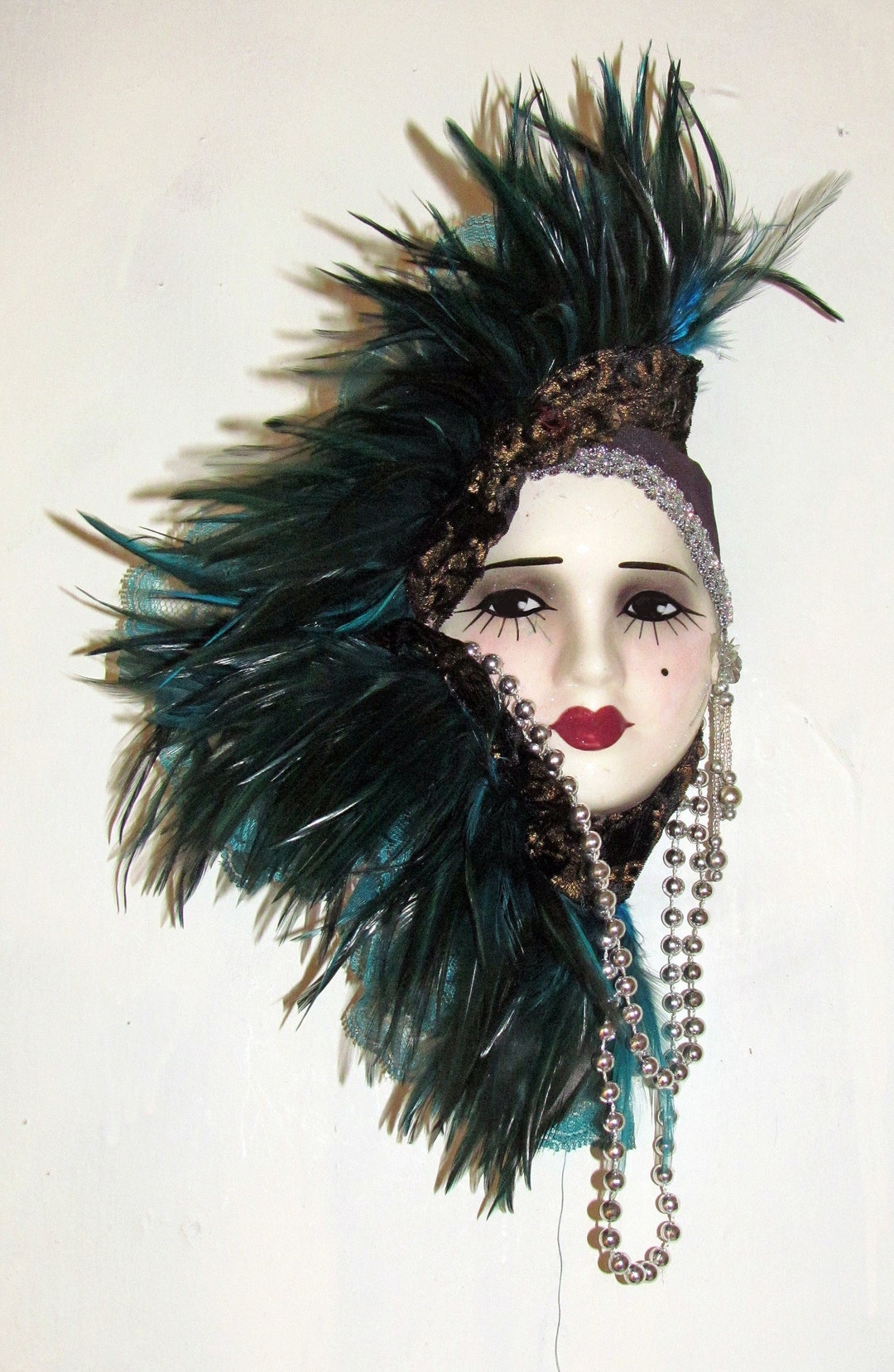 Unique Creations Lady Face Mask Wall Art, Wall Hanging Decor New in Box ...