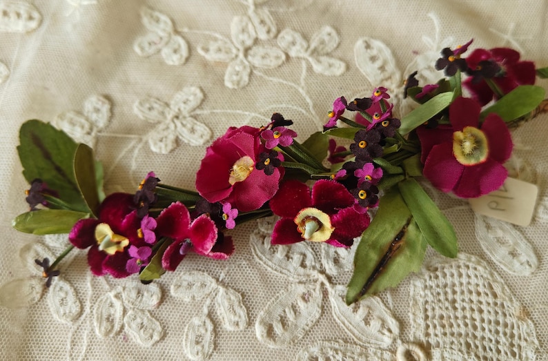 Antique FRENCH Millinery Cloth & VELVET Floral Small Garland Forget Me ...