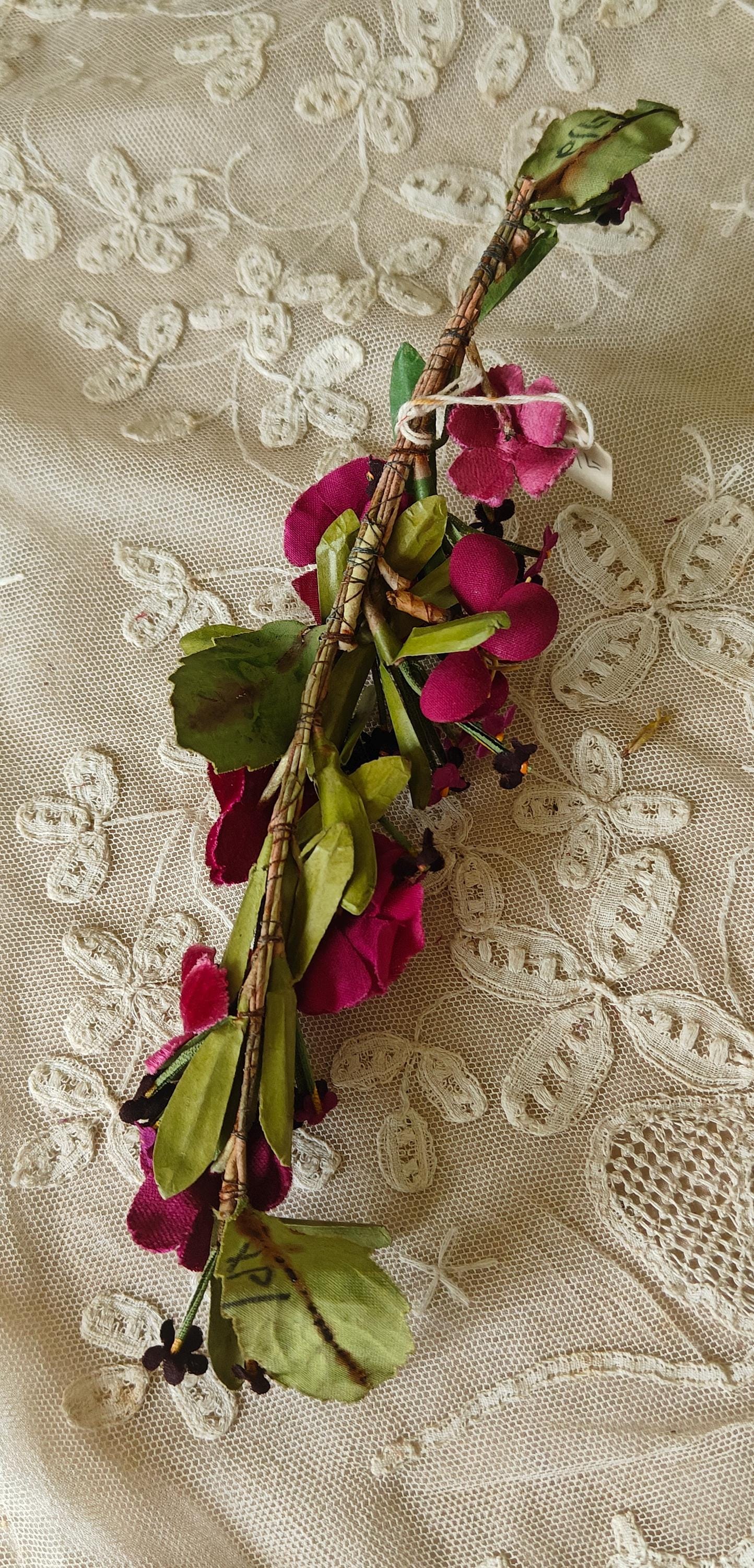 Antique FRENCH Millinery Cloth & VELVET Floral Small Garland Forget Me ...