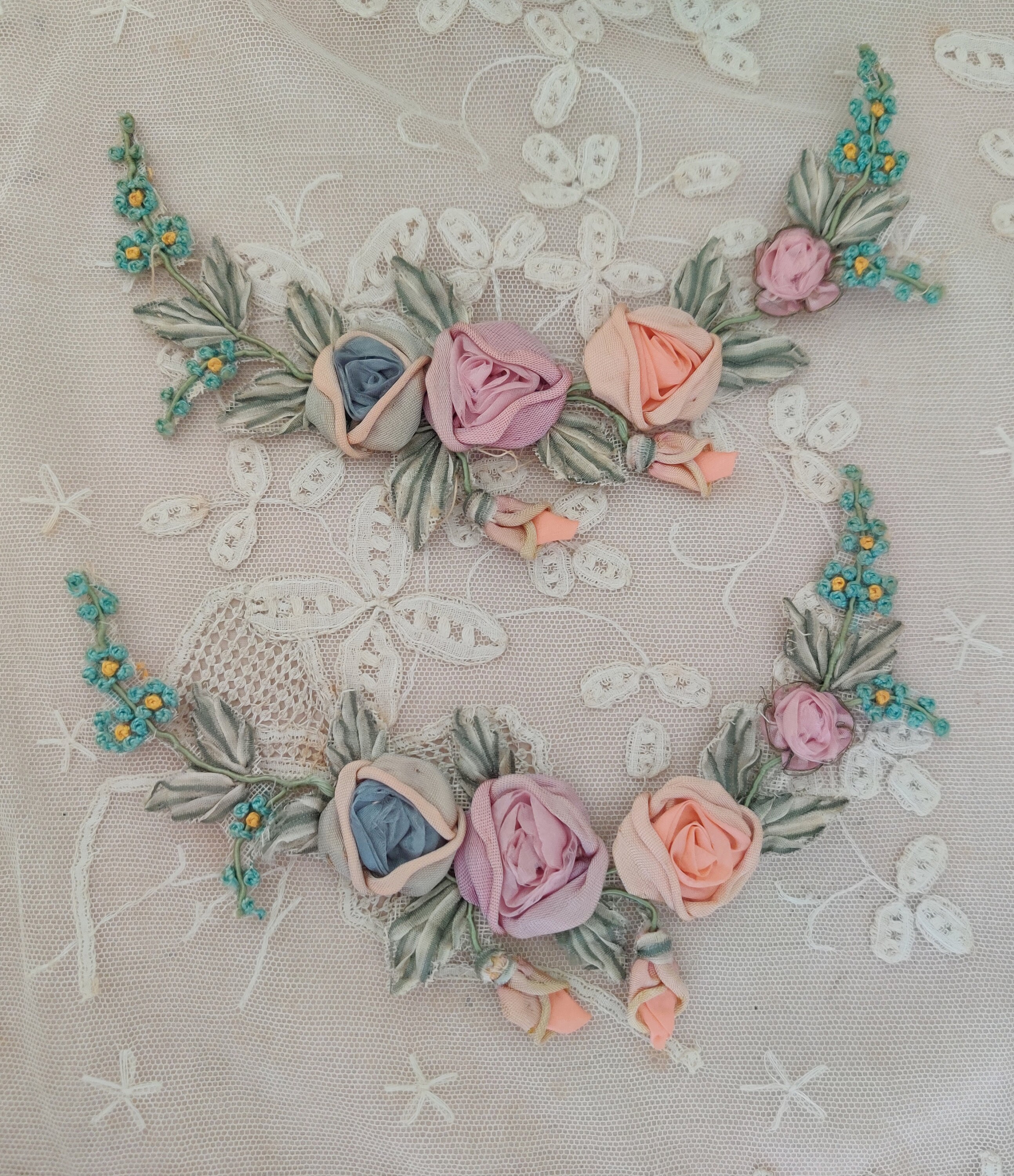Antique 1920s Silk Ribbonwork Applique Trio 3 Roses W Smaller Rose ...