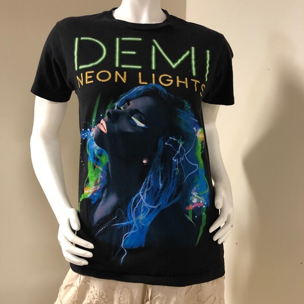 Demi Lovato Shirt - Etsy
