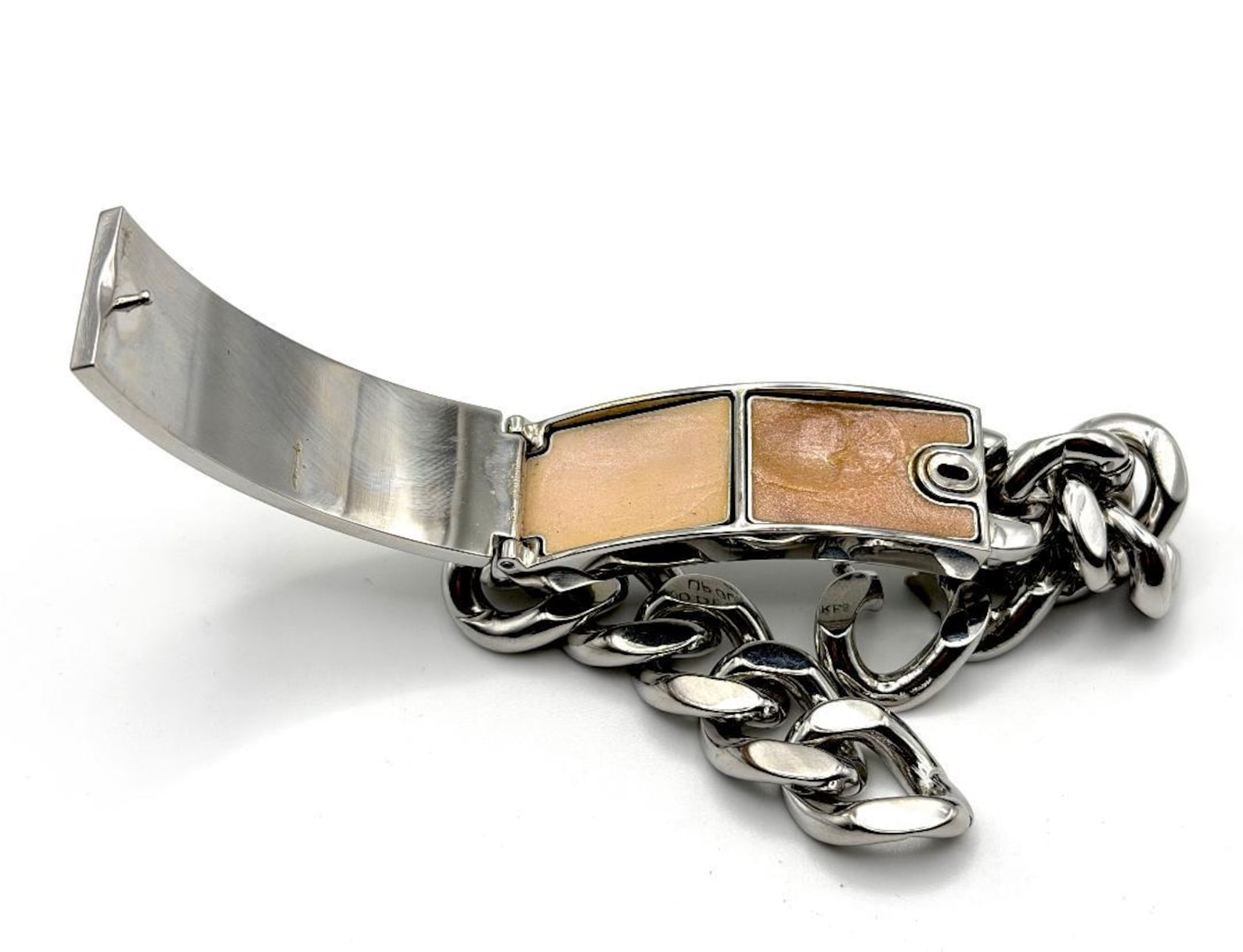 Pulsera de maquillaje Dior Gourmette con brillo de labios 001 ...