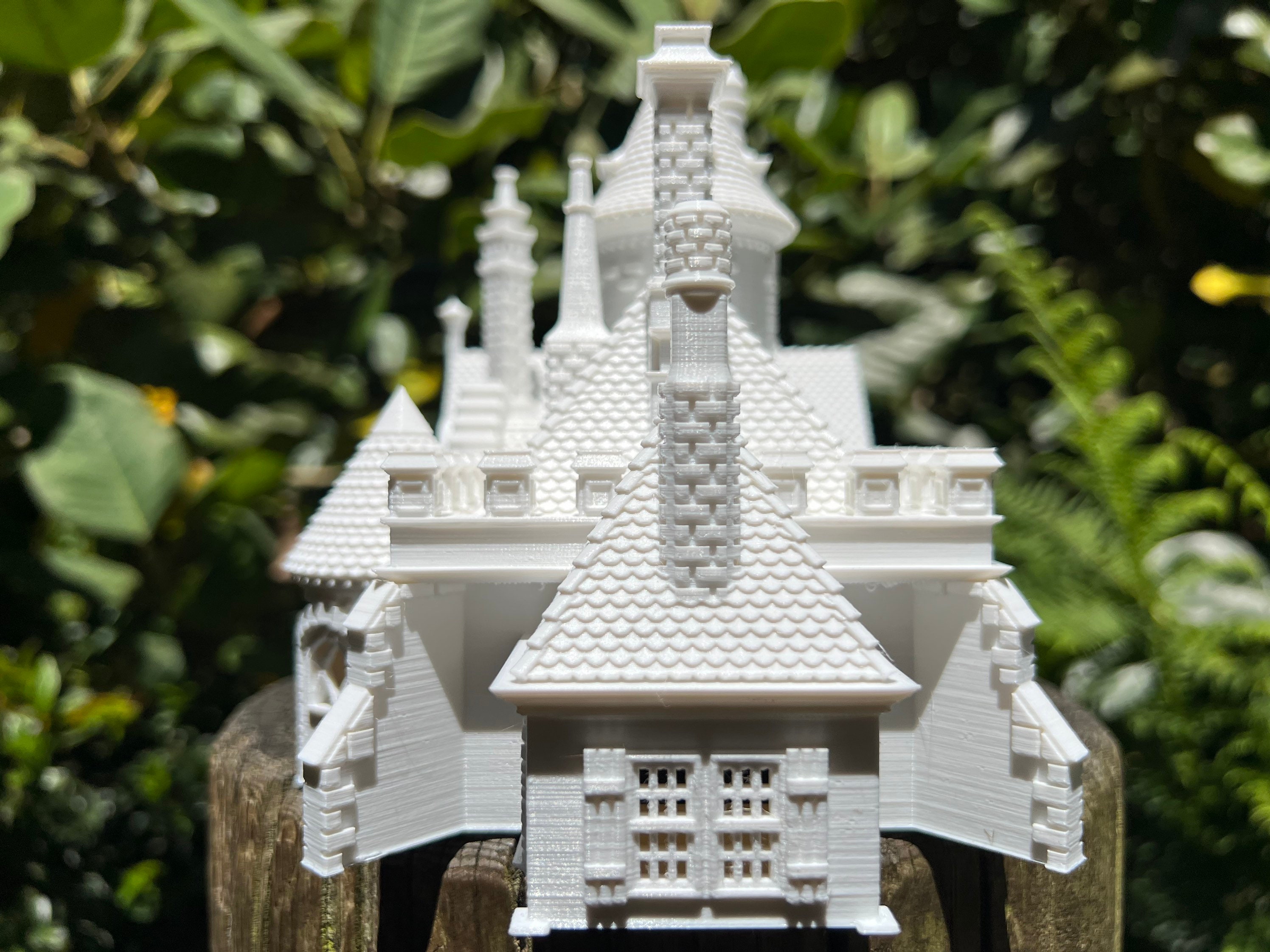 Miniature Ho-scale English Manor Tudor Hall Castle White 1:87 Model by ...