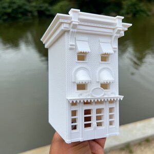 Miniature Ho-scale Victorian Main Street Gibson’s Assembled White 1:87 ...