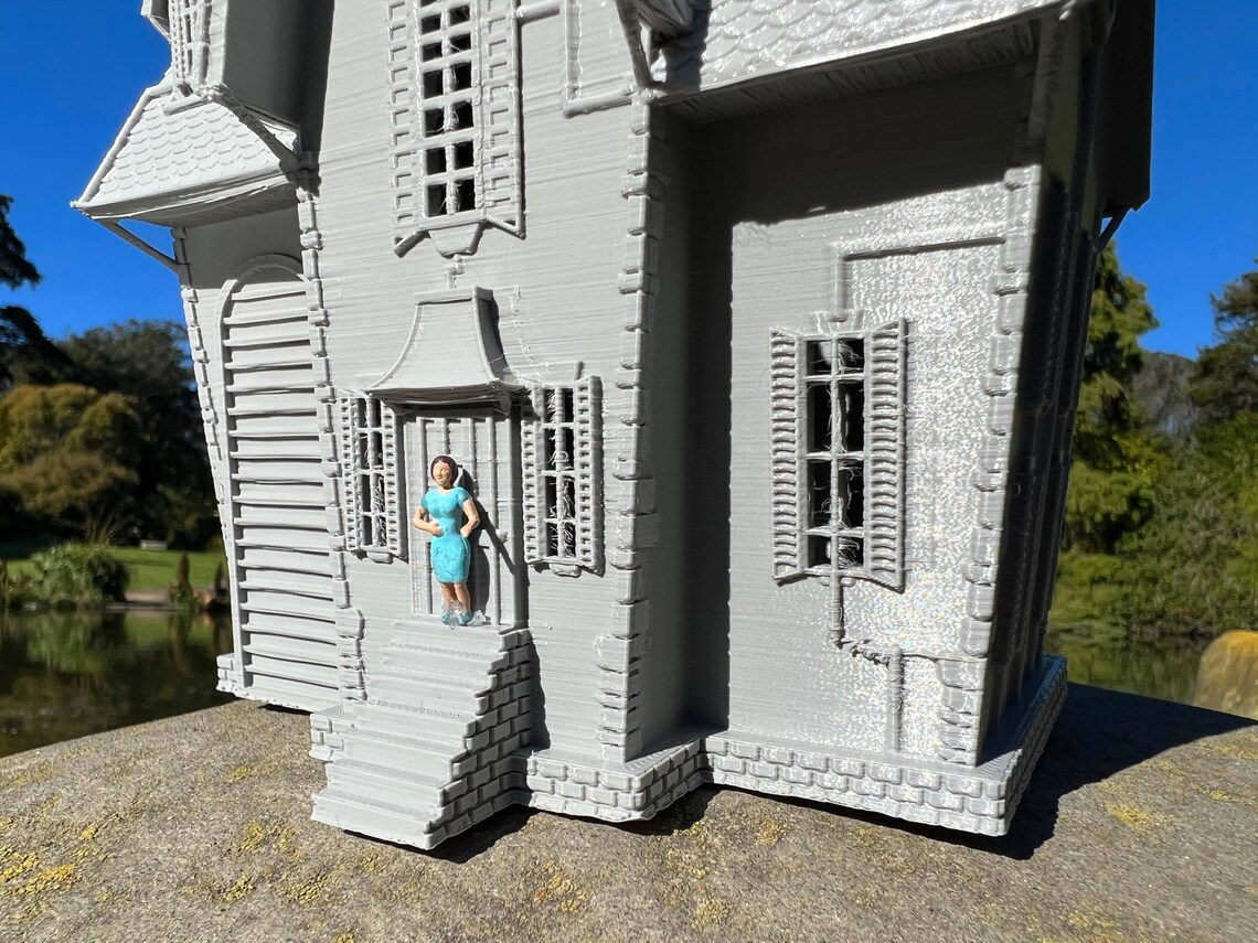 Miniature Gray Ho-scale Gru Villain House Gothic Victorian Minion ...