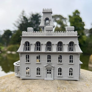 Miniature #37 Gray N-scale Addams House Victorian Mansion Nevermore ...