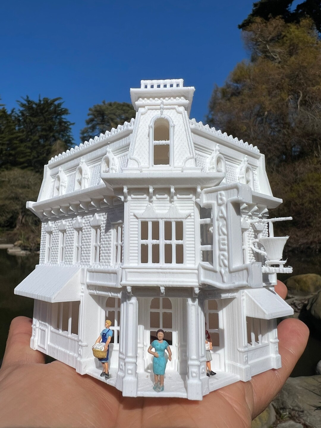 Miniature Ho-scale Victorian Main Street Blue Ribbon Bakery Assembled ...