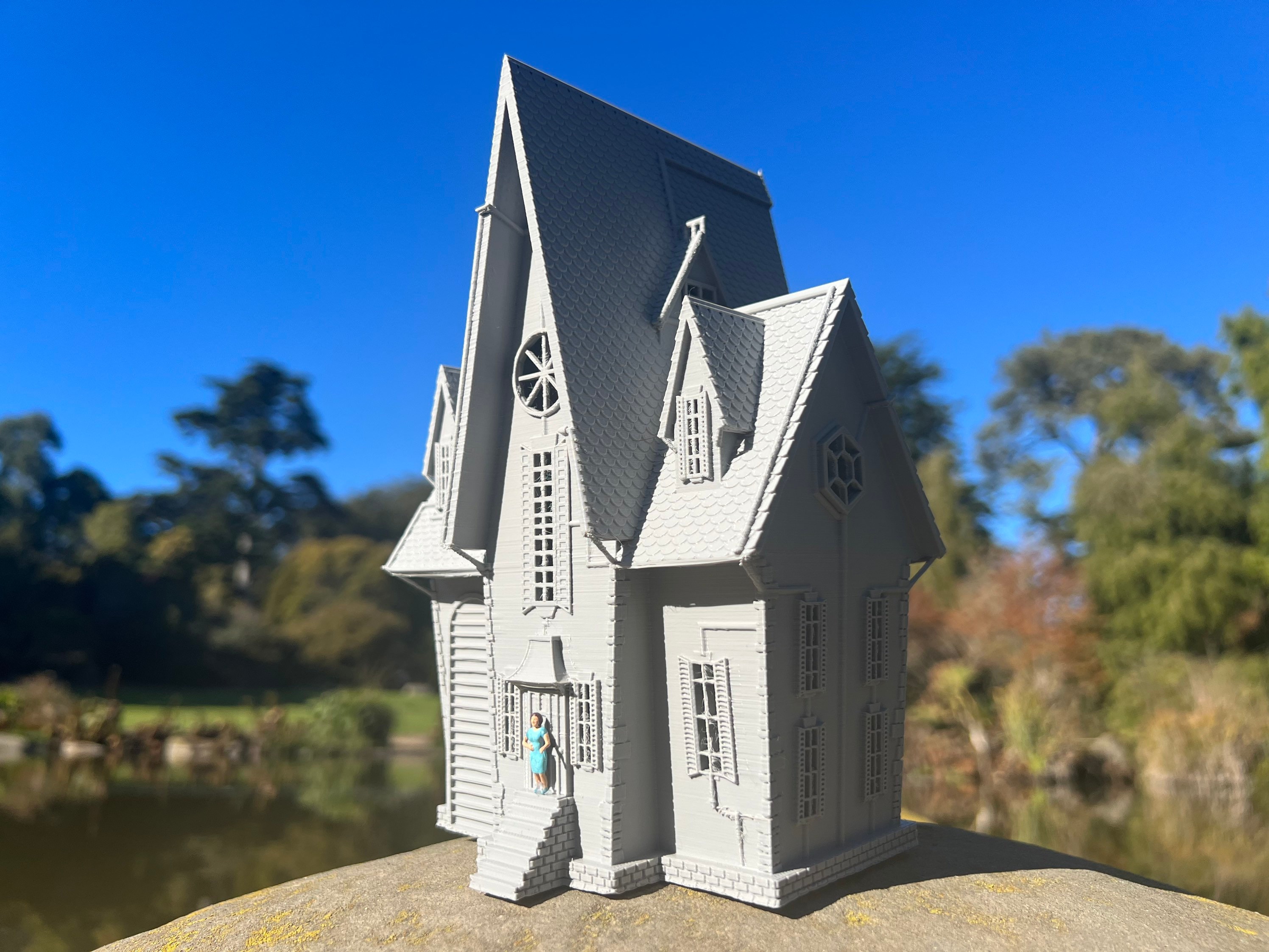 Miniature Gray Ho-scale Gru Villain House Gothic Victorian Minion ...