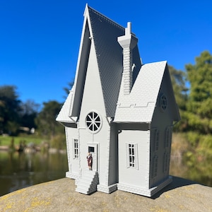 Miniature Gray Ho-scale Gru Villain House Gothic Victorian Minion ...