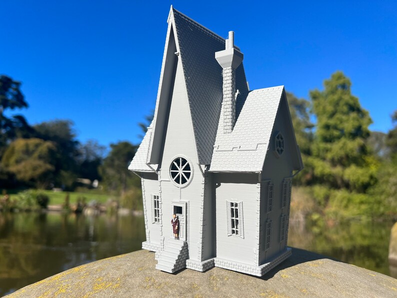Miniature Gray Ho-scale Gru Villain House Gothic Victorian Minion ...