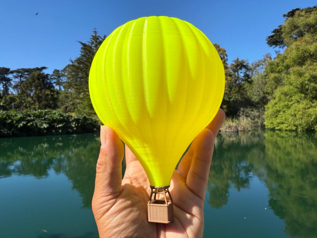 Miniature YELLOW COLOR Ho-scale 1/87 Hot Air Balloon for Model Train or ...