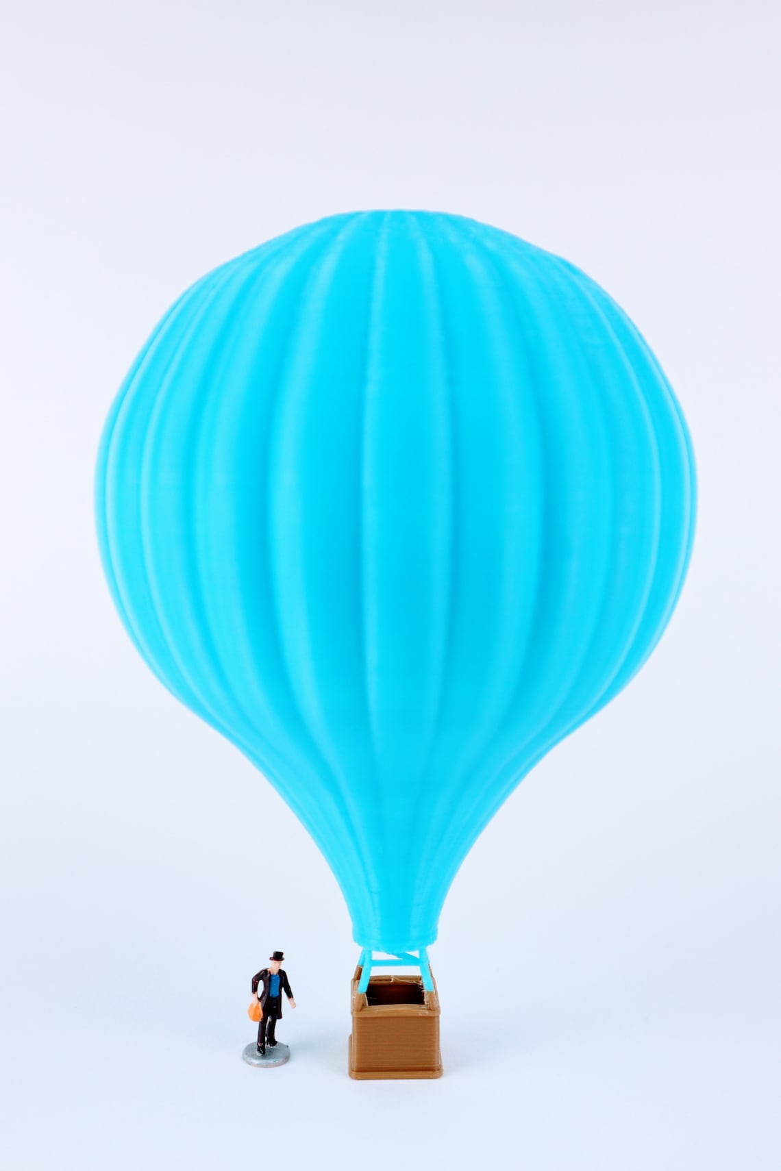 Miniature BLUE COLOR HO Scale 1/87 Hot Air Balloon for Model Train or ...