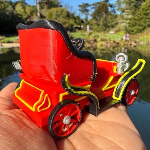 COLOR Miniature Mr. Toad’s Car Ride Vehicle Theme Park Built W/seating ...