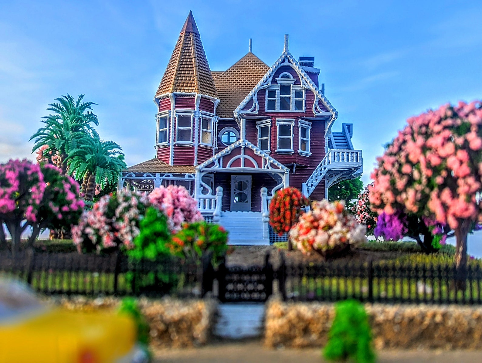 SMALL N-scale Miniature “the Pink Palace” Victorian House (1:150 Scale ...