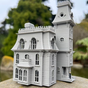 Miniature #37 Gray N-scale Addams House Victorian Mansion Nevermore ...