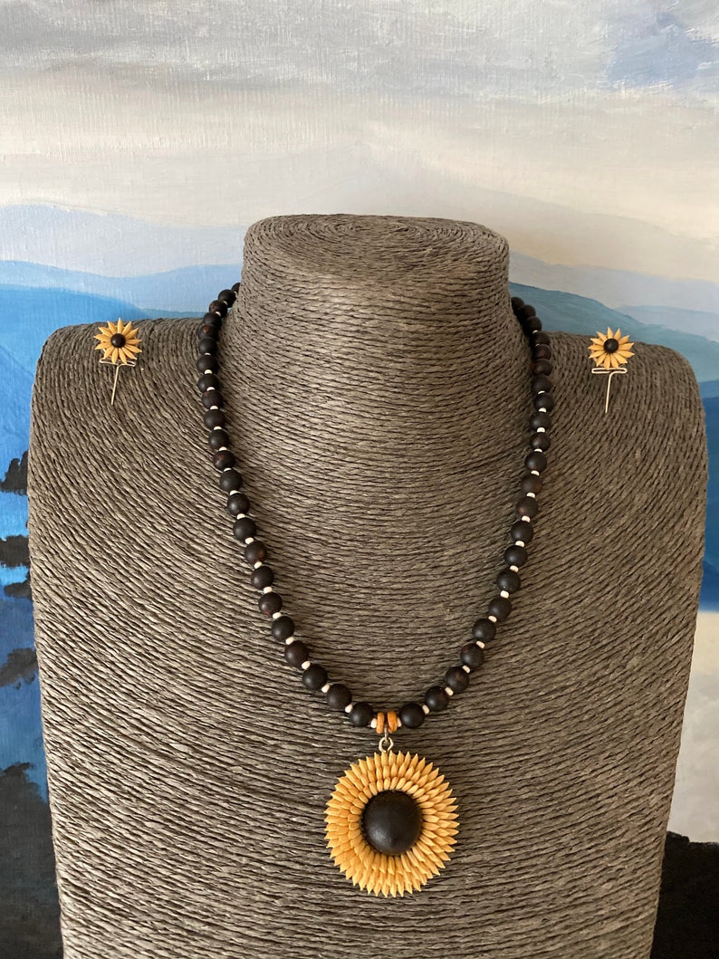 HANDMADE SEEDS NECKLACE - Beaded Sunflower Necklace, Necklace ...