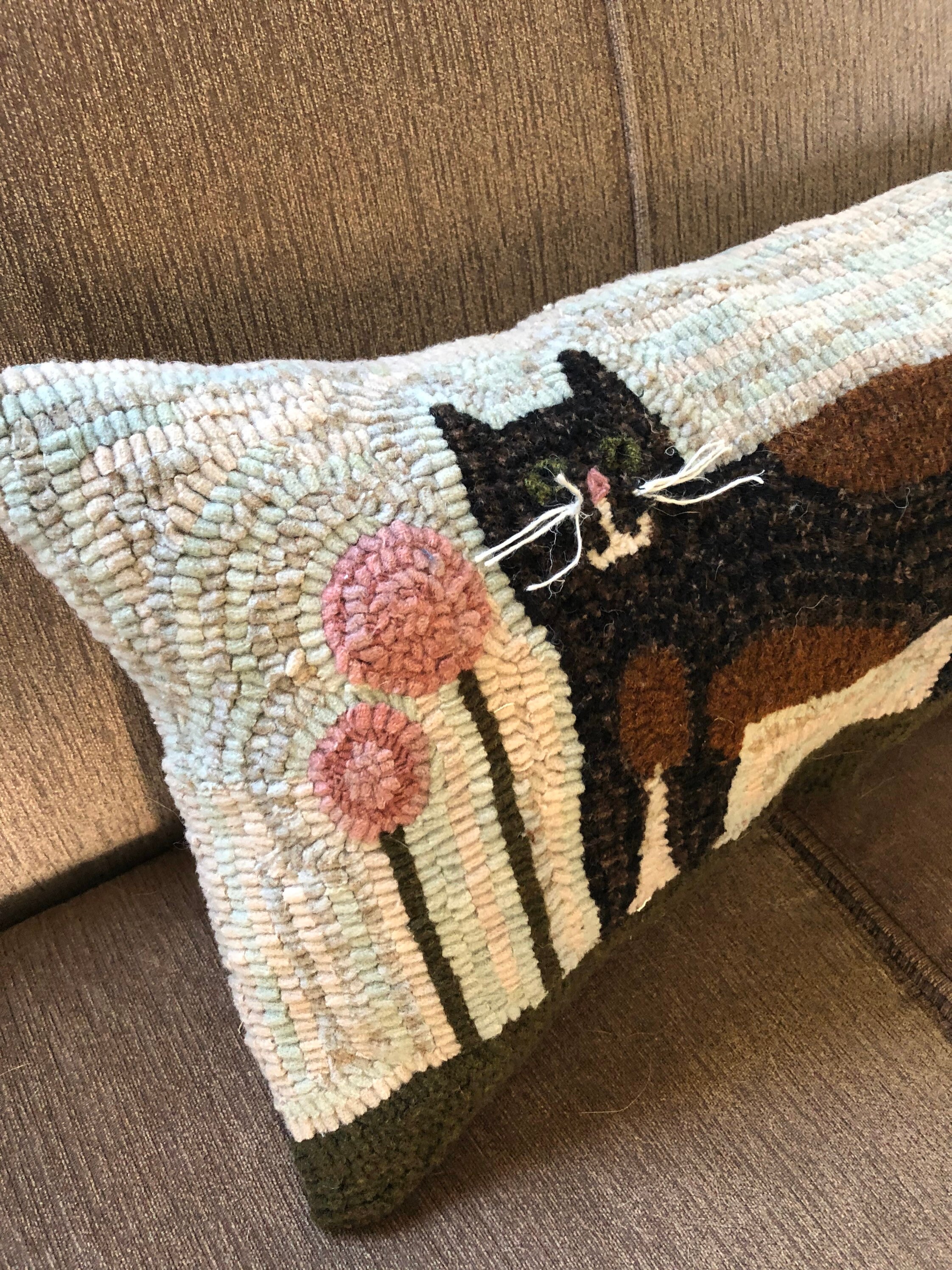 Jule the Cat Rug Hooking Pattern on Linen | Etsy