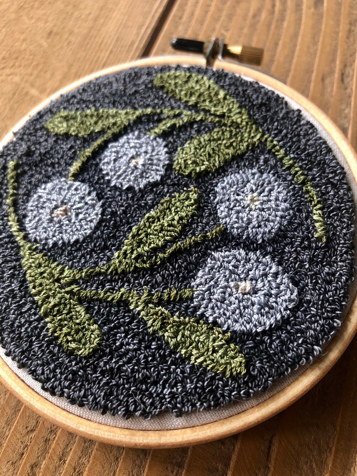 Round Flowers Embroidery Punch Needle Kit - Etsy