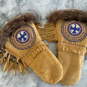 Rare Vintage Canadian Indigenous Handmade Moosehide Beaded Beaver Fur ...