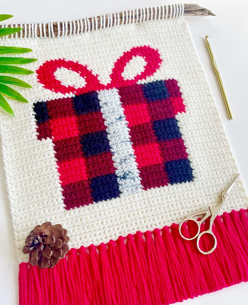 Crochet Pattern | the Perfect Plaid Present Wall Hanging | Wall Hanging ...