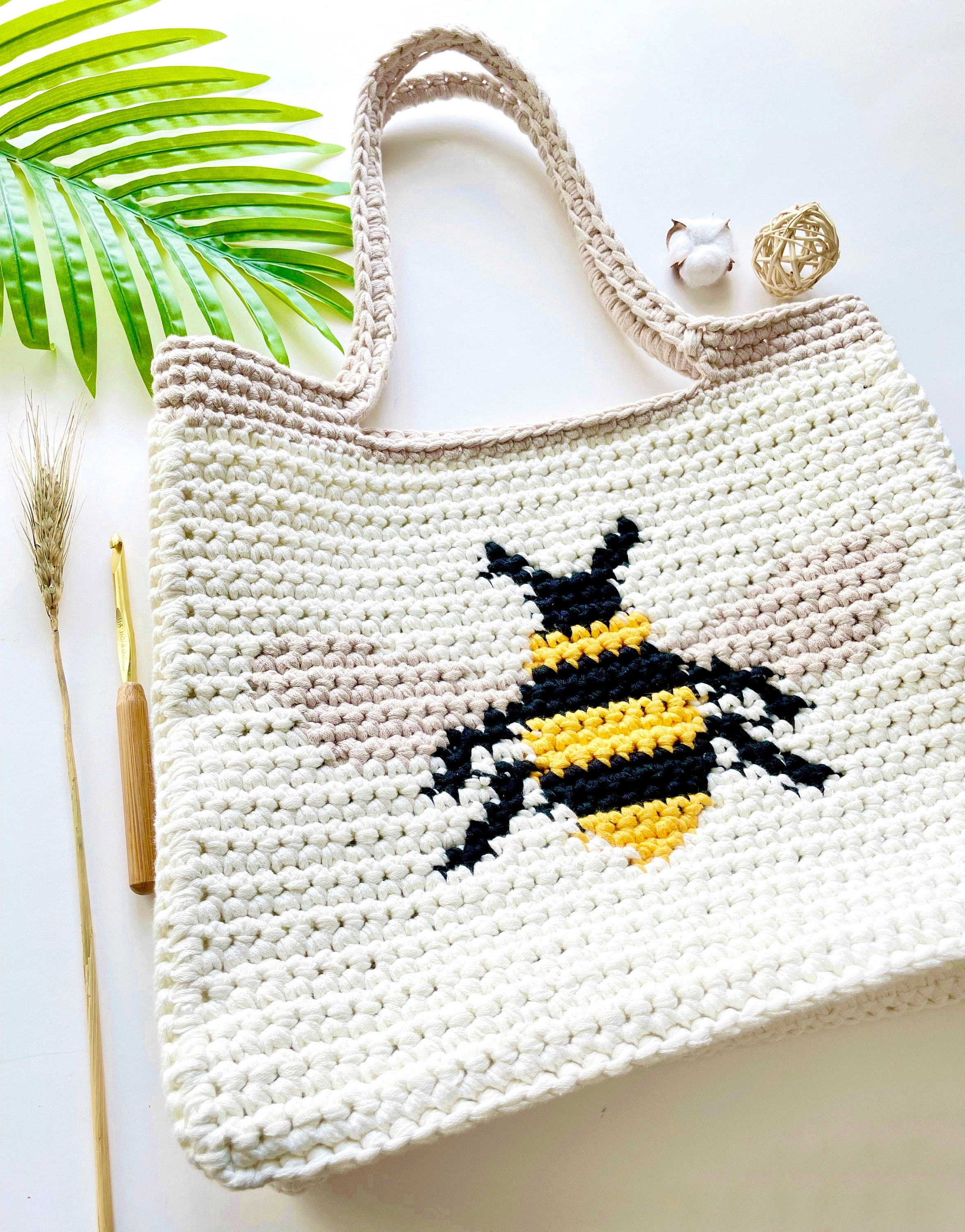Crochet Pattern the Bee Hive Day Bag Crochet Bag Pattern - Etsy