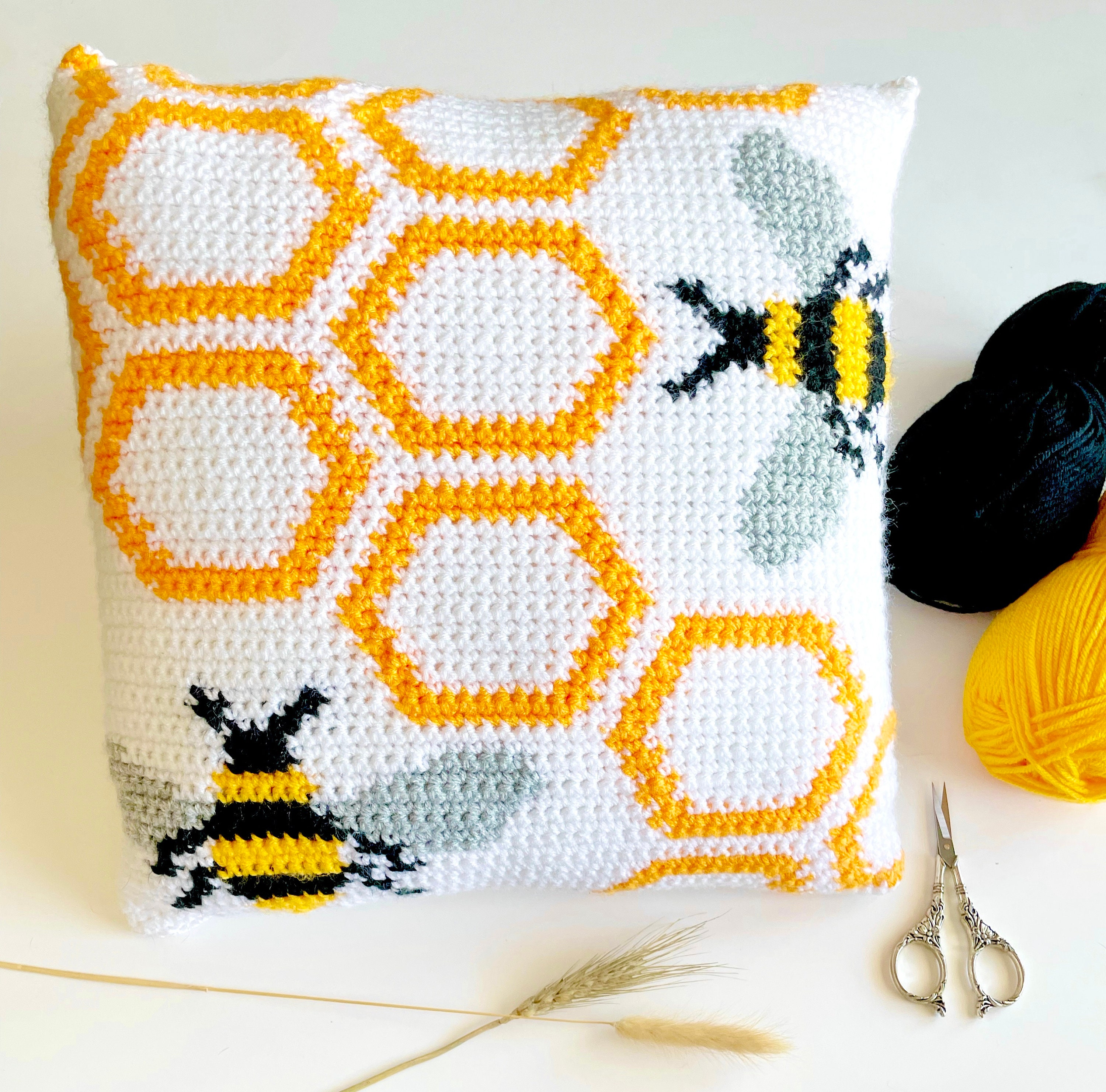 Crochet Pattern the Bee Hive Pillow Crochet Pillow Pattern - Etsy