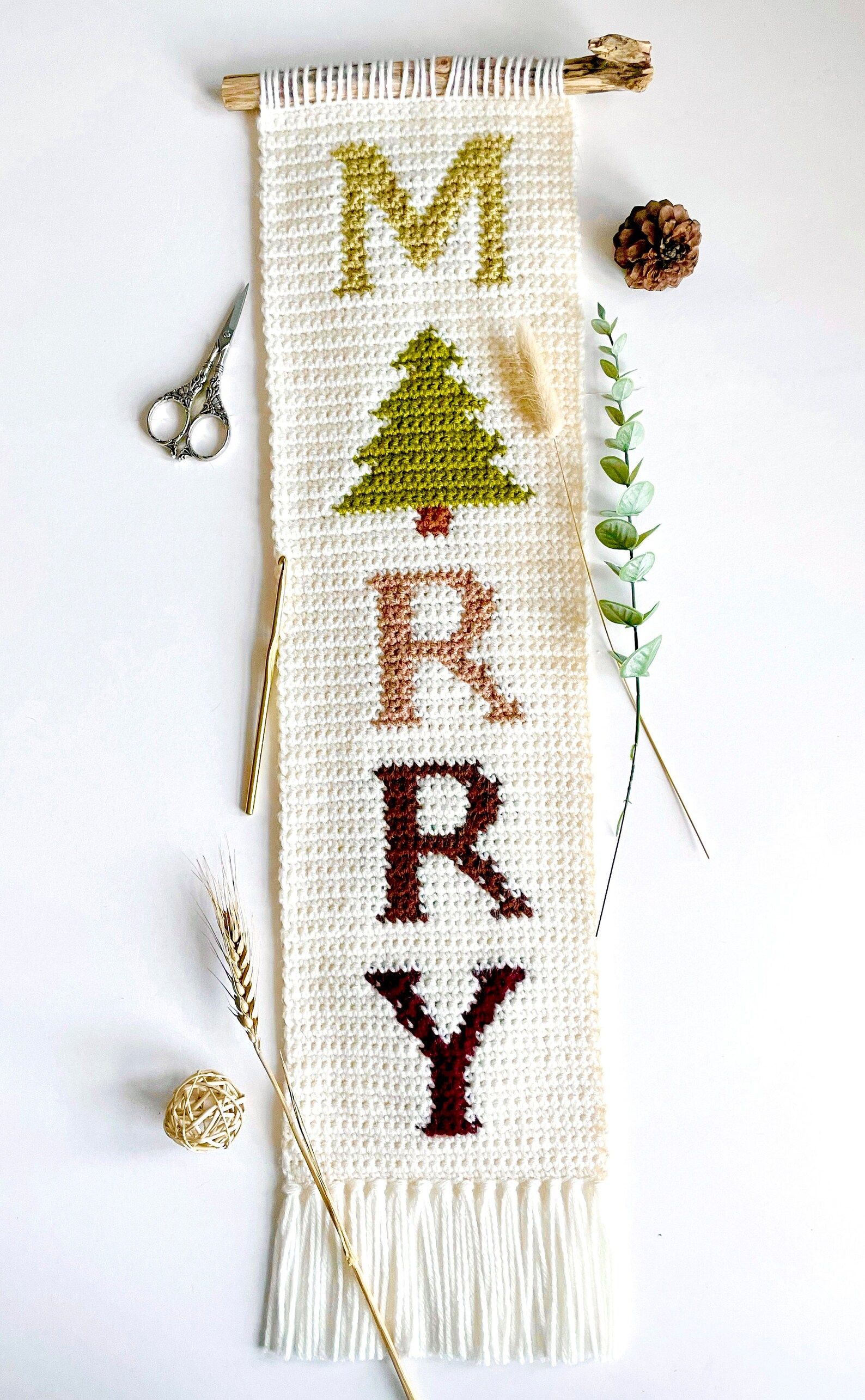 Crochet Pattern | the Merry and Bright Wall Hanging | Wall Hanging ...