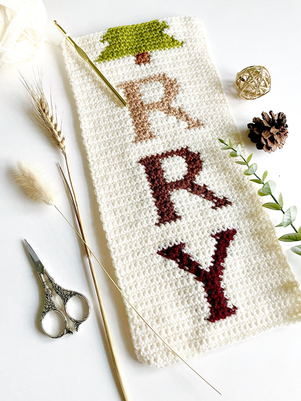 Crochet Pattern | the Merry and Bright Wall Hanging | Wall Hanging ...