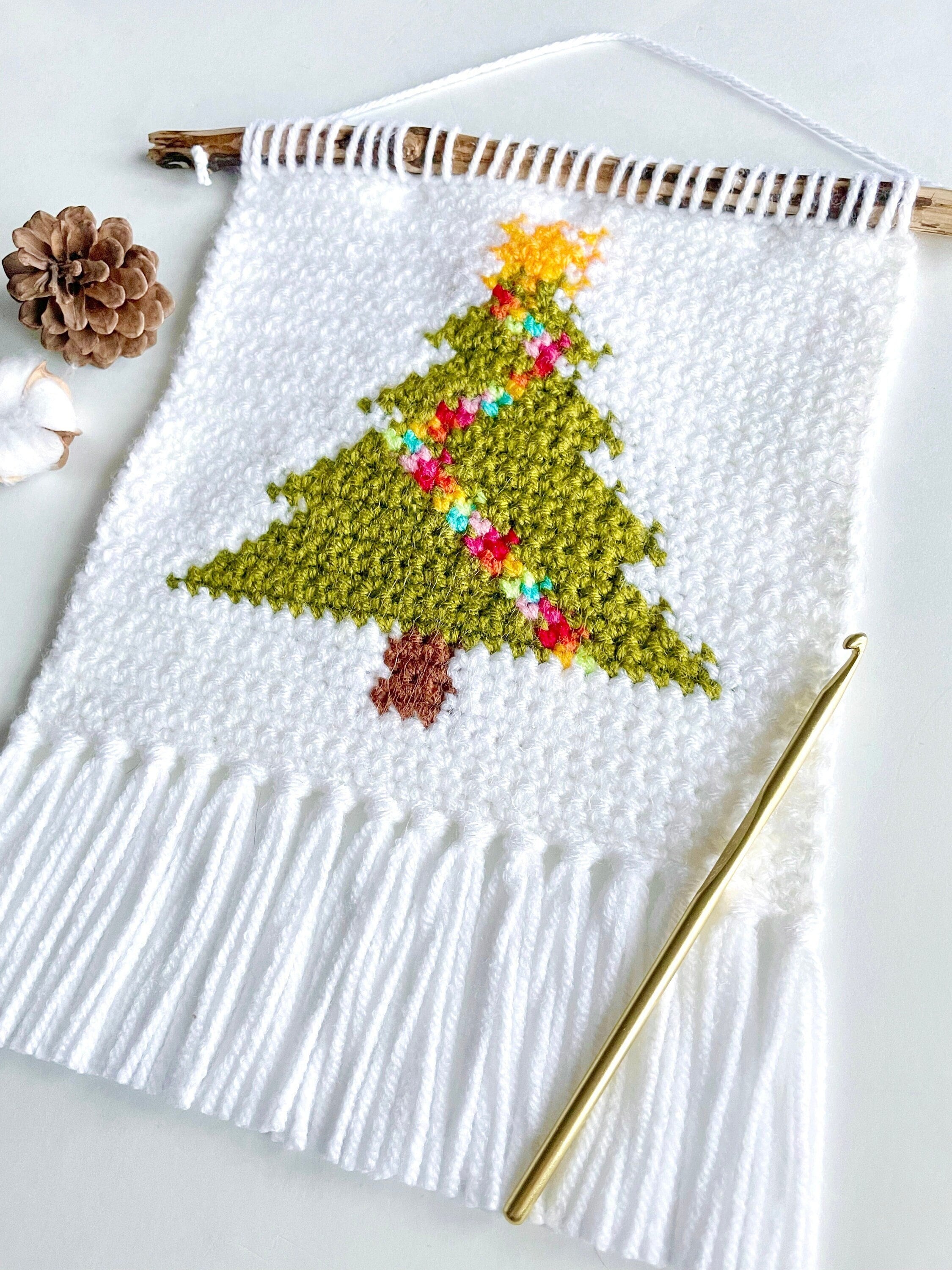 Crochet Pattern the Teeny Weanie Christmas Tree Wall Hanging - Etsy