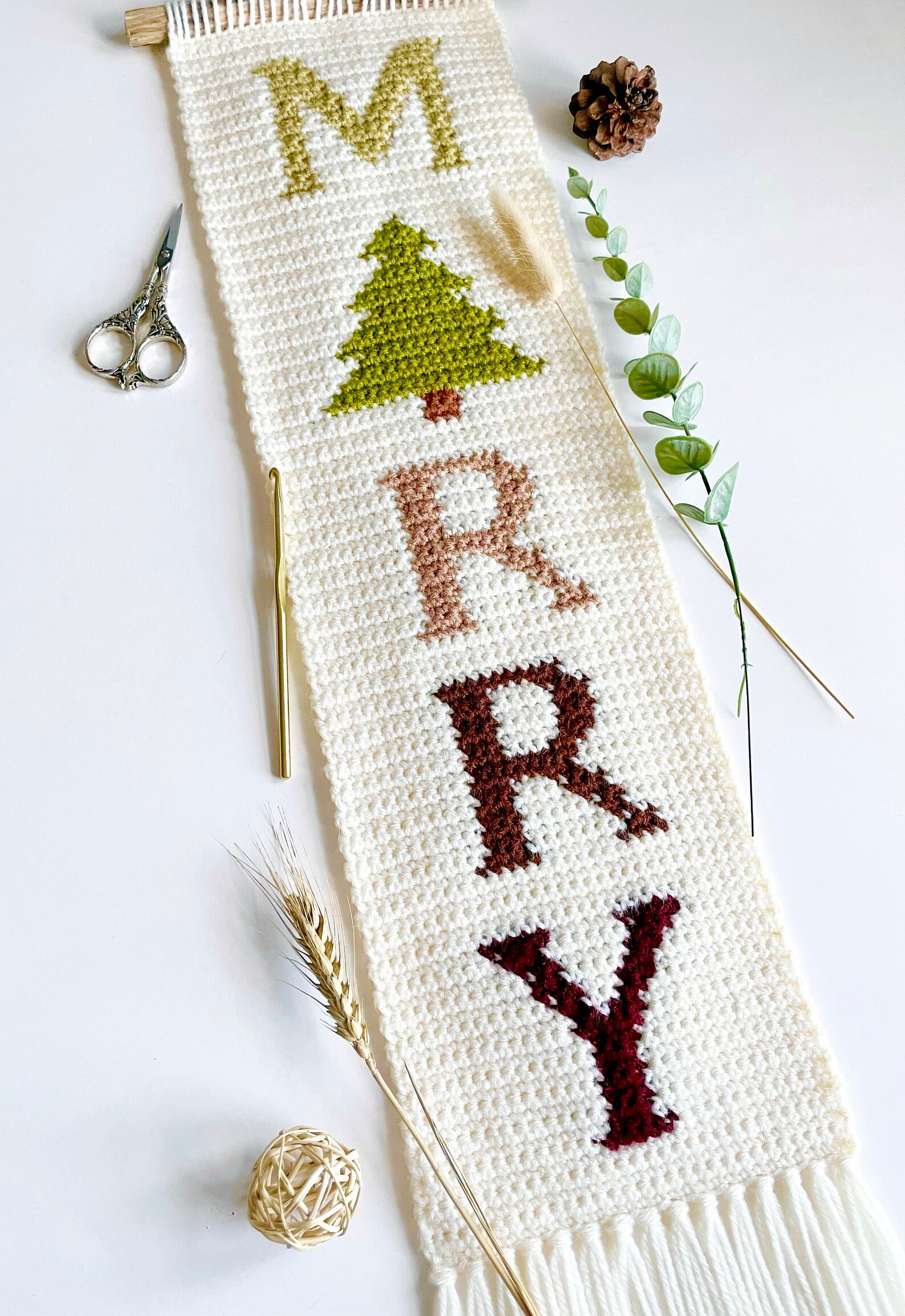 Crochet Pattern | the Merry and Bright Wall Hanging | Wall Hanging ...