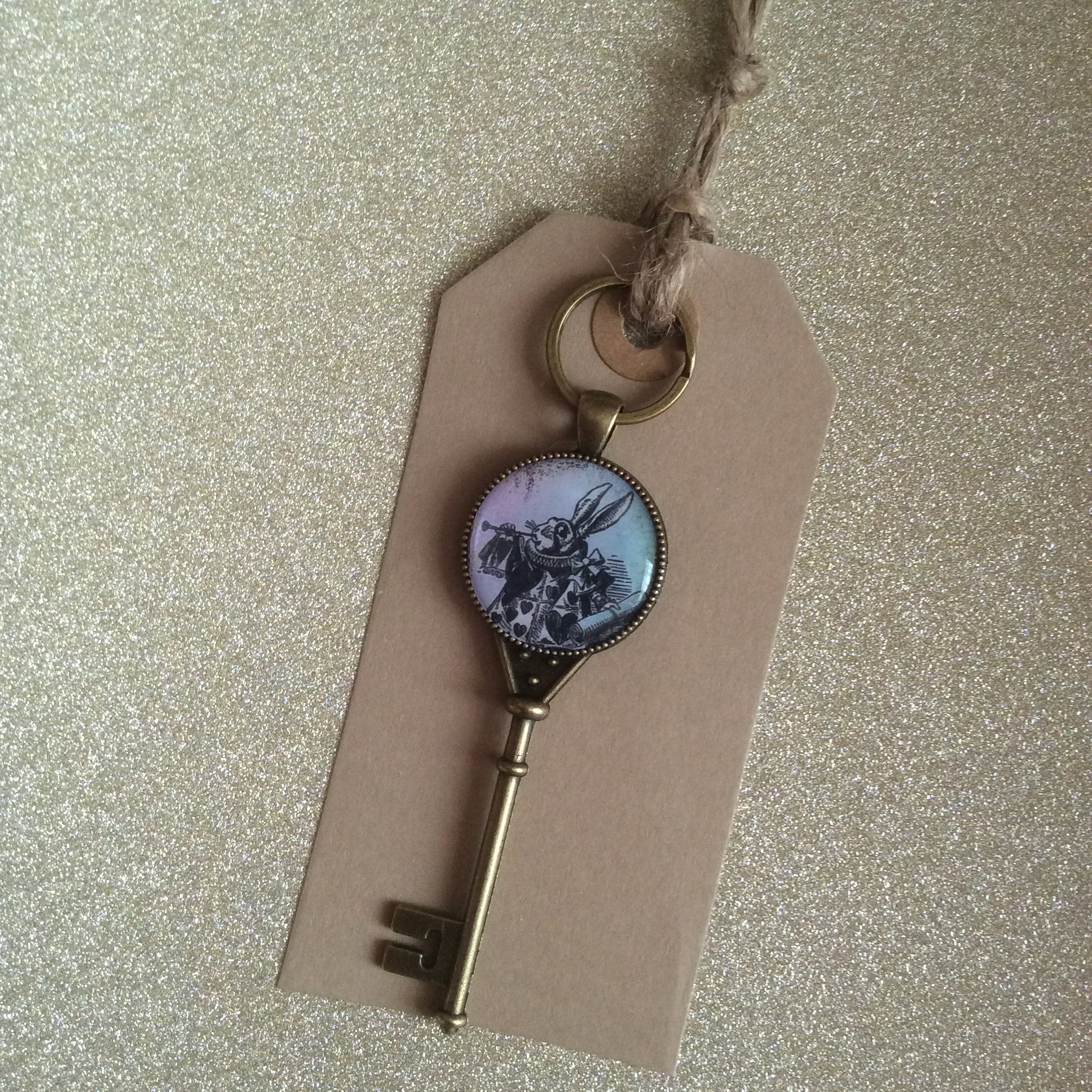 Alice in Wonderland Keyring,alice in Wonderland Keychain,long Neck ...