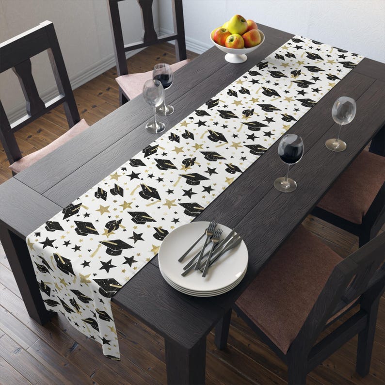 Graduation Table Runner With Caps & Stars, Class of 2025 Black Gold ...
