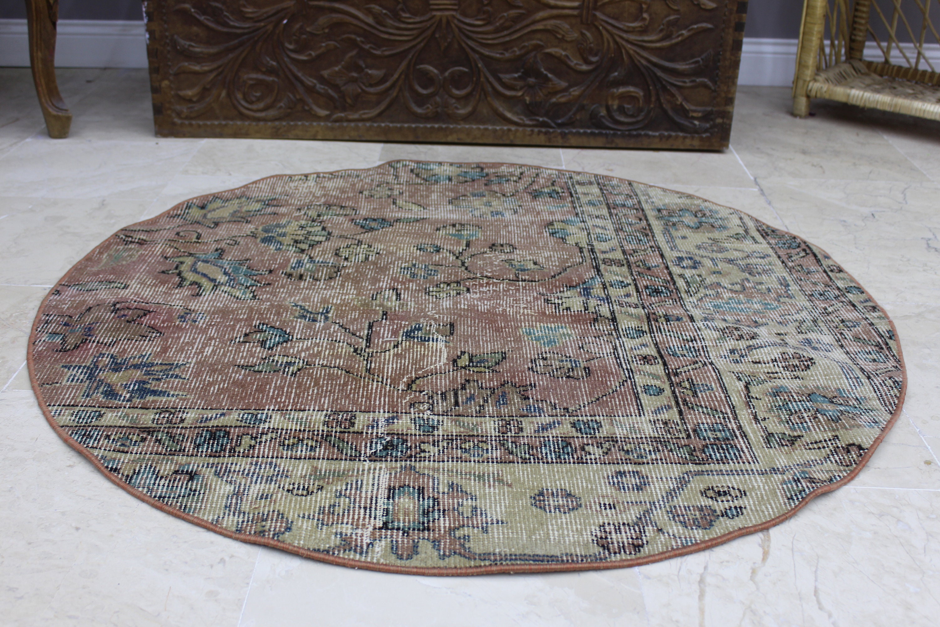 Faded purple rug circle rug vintage rug round rug Free | Etsy