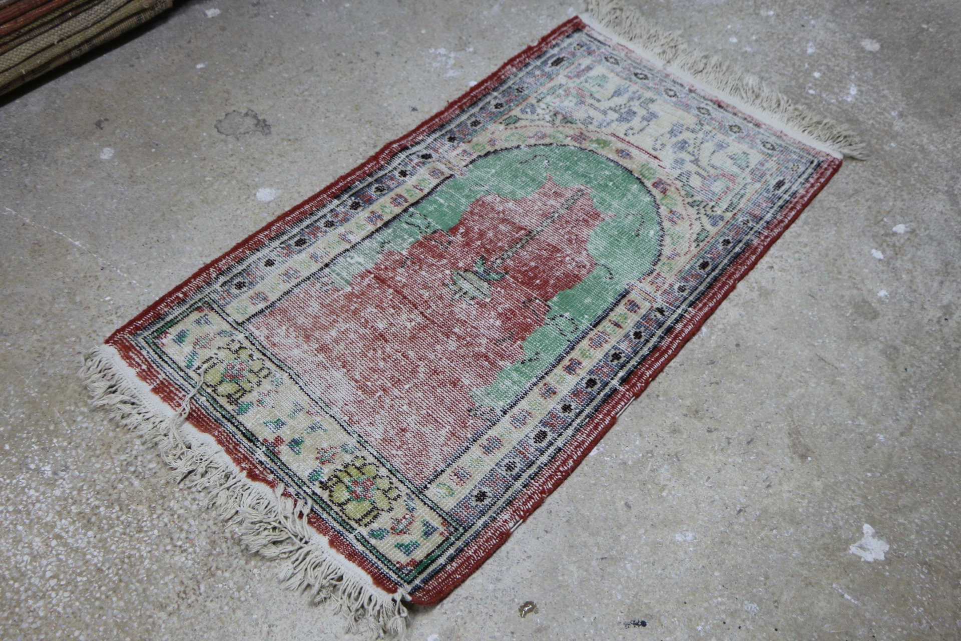Vintage prayer rug area rug Free Shipping 2.4 x 4.3 ft | Etsy