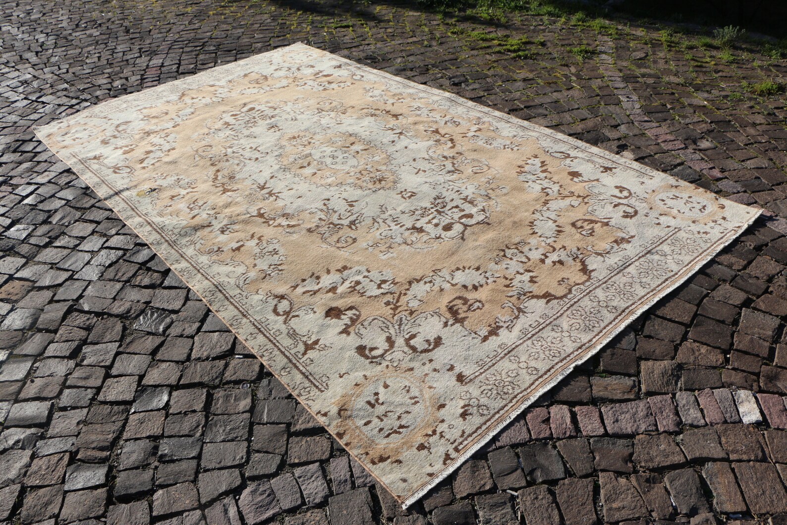 Free Shipping Flower Pattern Rug Bohemian Rug Area Rug 5.7 X - Etsy