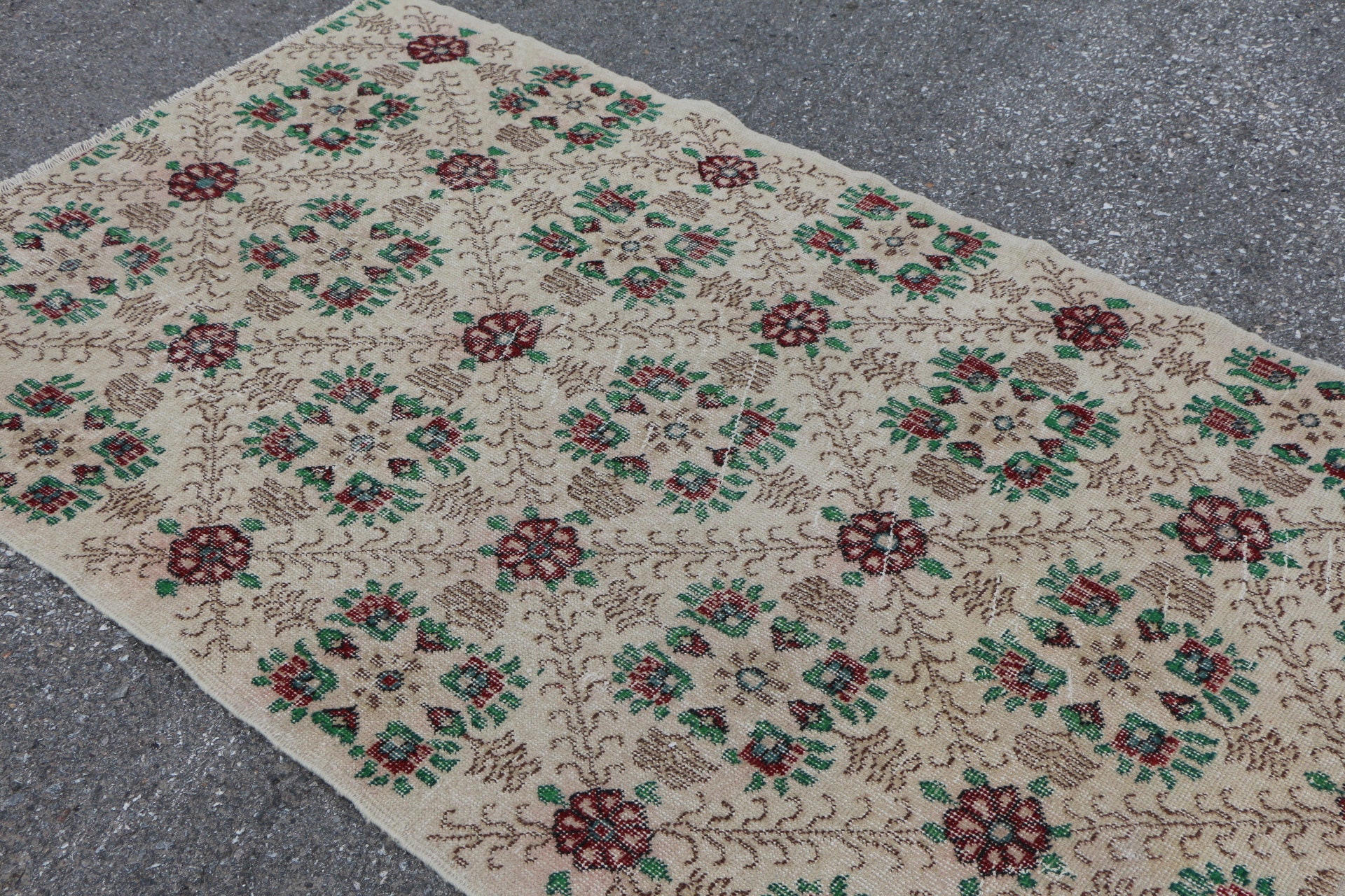 Anatolian rug turkish rug vintage rug 3.9 x 6.4 ft kicthen | Etsy