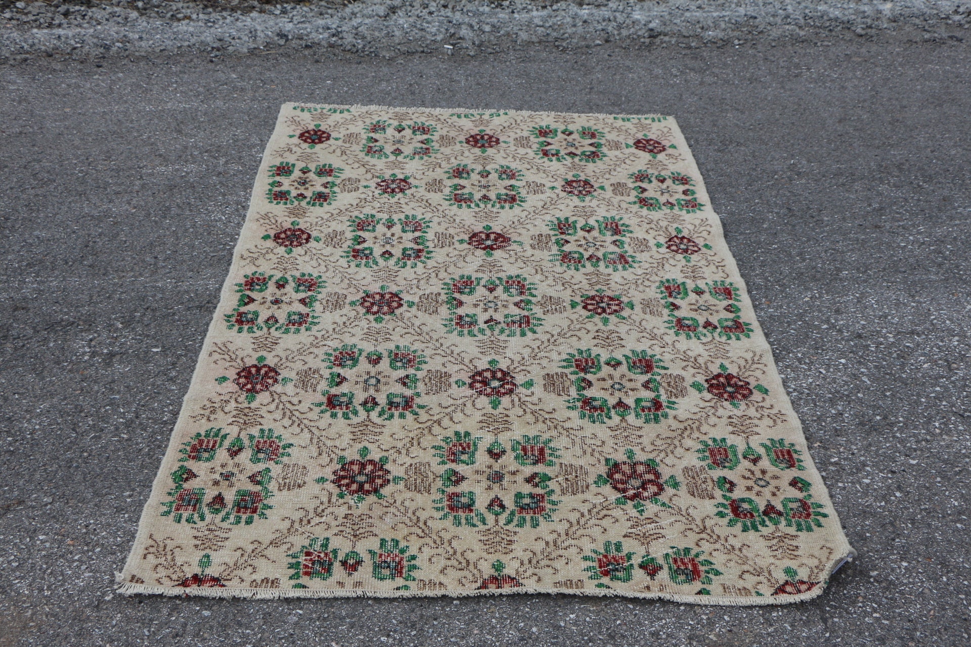 Anatolian rug turkish rug vintage rug 3.9 x 6.4 ft kicthen | Etsy