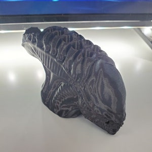 Alien Xenomorph Pen Holder - Etsy