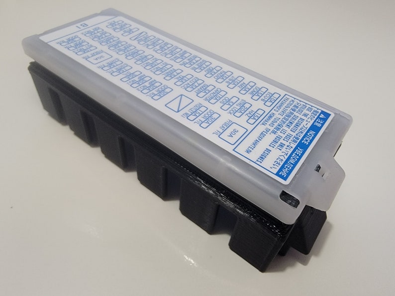 Toyota 4runner 2020+ V2 Extended Fuse Cover - Etsy