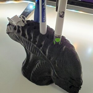 Alien Xenomorph Pen Holder - Etsy